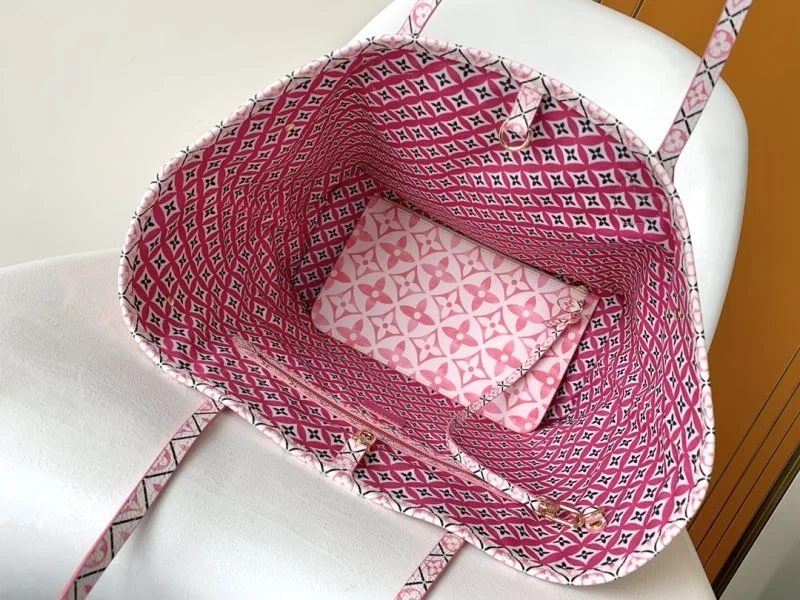 Top mirror Louis Vuitton Shopping Bags