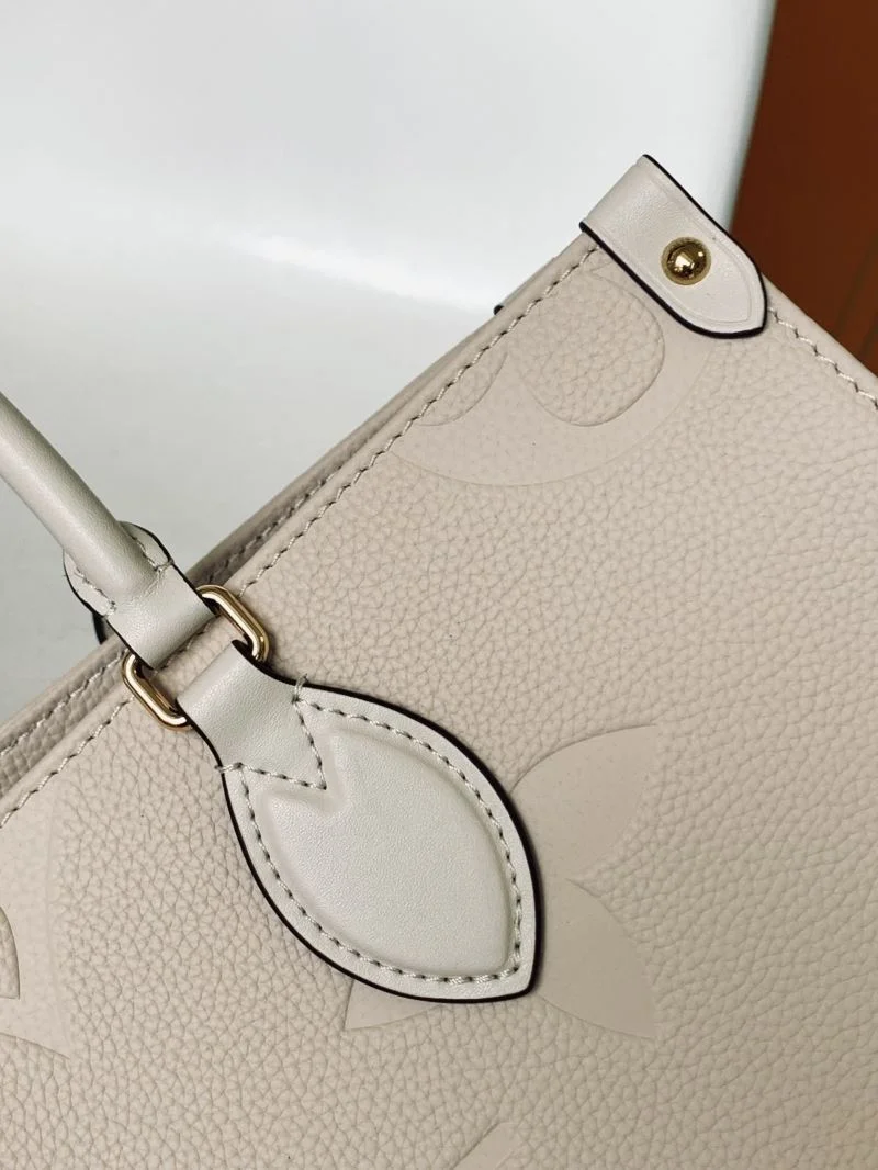 Bargain Louis Vuitton Shopping Bags