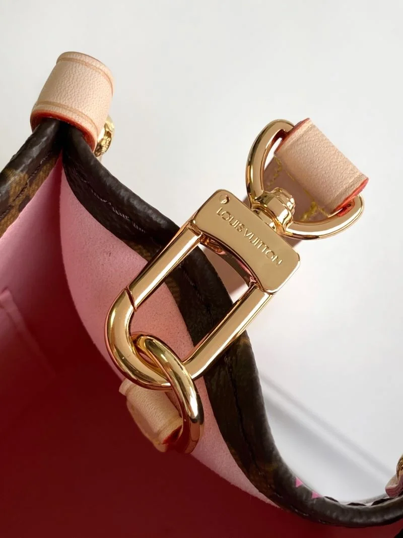 Bargain Louis Vuitton Shopping Bags