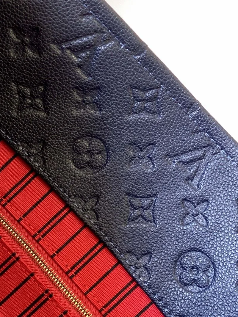 Low-cost Louis Vuitton Shopping Bags