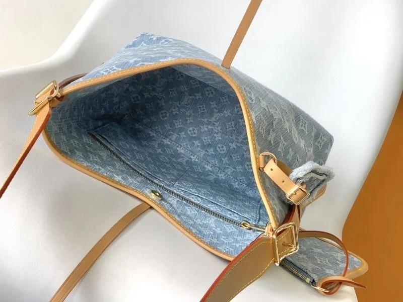 Exact replica Louis Vuitton Shopping Bags