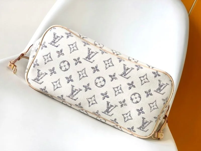 Top mirror Louis Vuitton Shopping Bags