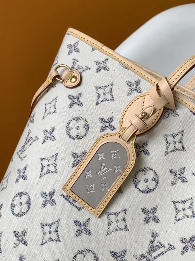 Top mirror Louis Vuitton Shopping Bags