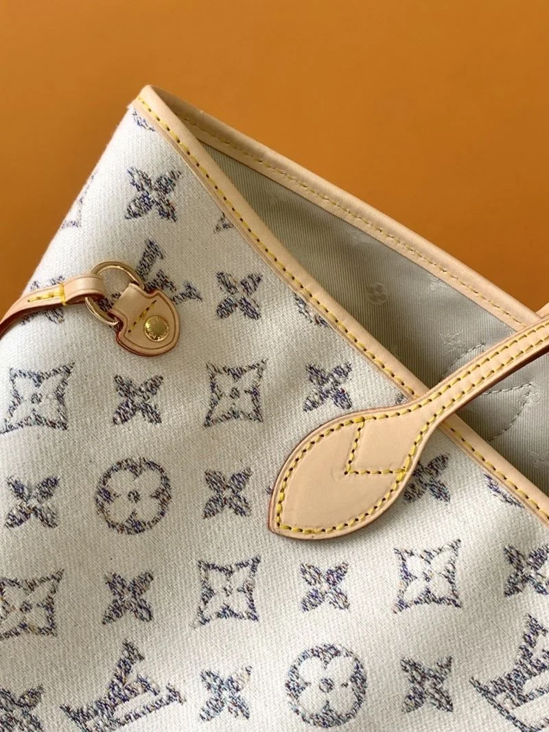 Top mirror Louis Vuitton Shopping Bags