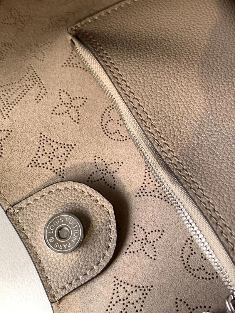 Factory-made Louis Vuitton Shopping Bags