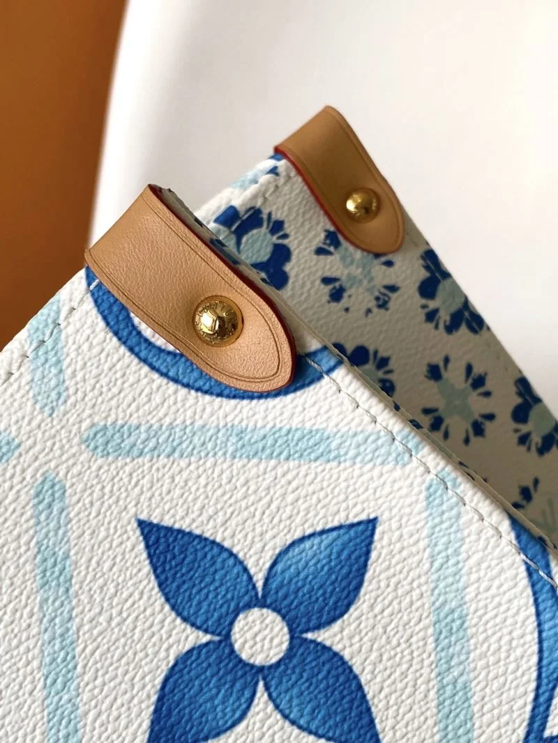 Bargain Louis Vuitton Shopping Bags