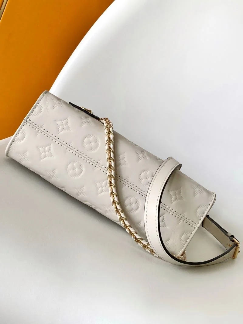 Value-priced Louis Vuitton Shopping Bags