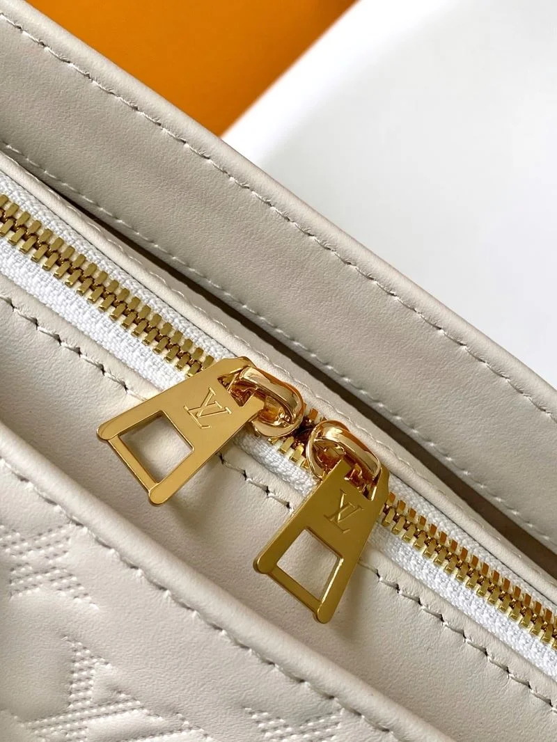 Value-priced Louis Vuitton Shopping Bags