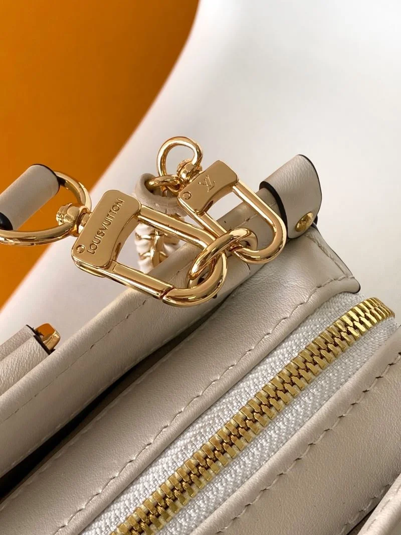 Value-priced Louis Vuitton Shopping Bags