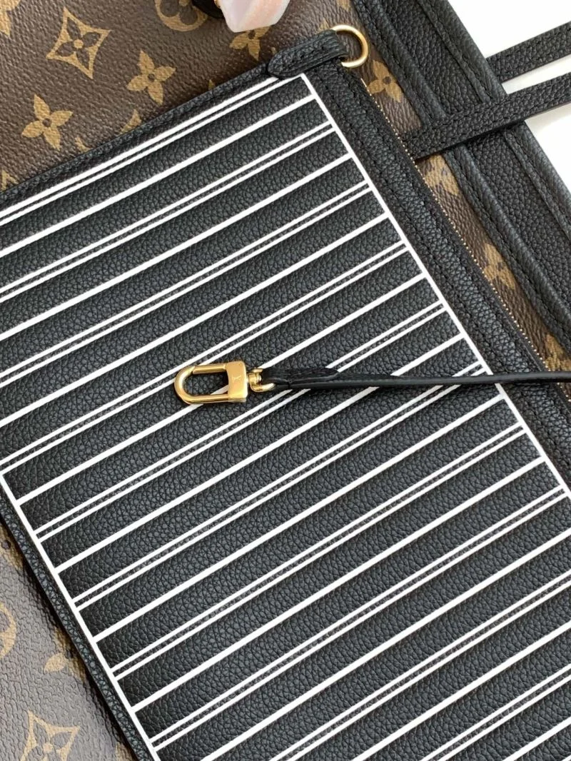 Factory-made Louis Vuitton Shopping Bags