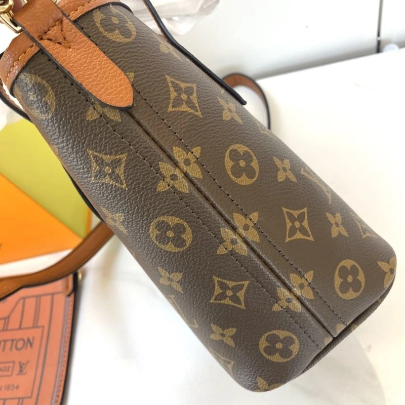 Factory-made Louis Vuitton Shopping Bags