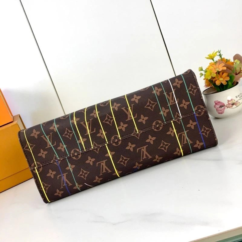 Exact replica Louis Vuitton Shopping Bags