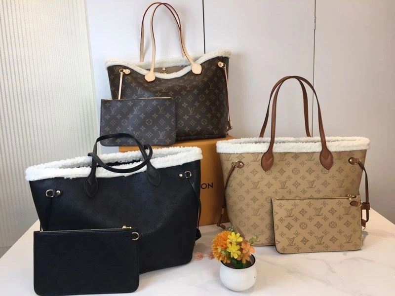 Brand-original Louis Vuitton Shopping Bags