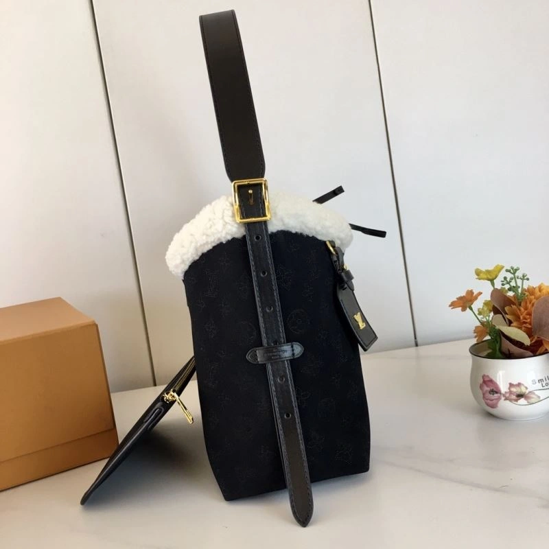 Factory-made Louis Vuitton Shopping Bags