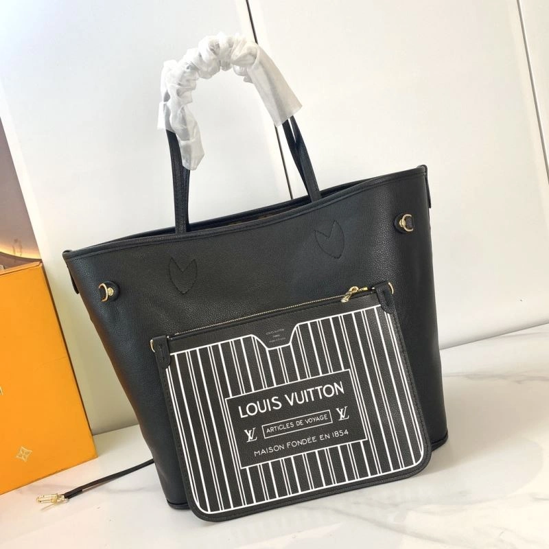 Indistinguishable Louis Vuitton Shopping Bags
