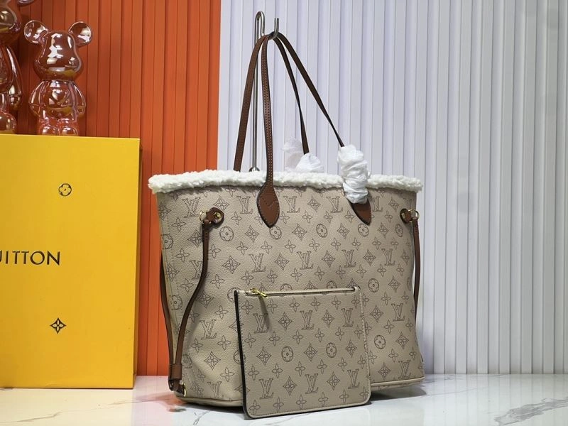 Bargain Louis Vuitton Shopping Bags