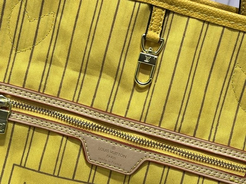 High accuracy Louis Vuitton Shopping Bags