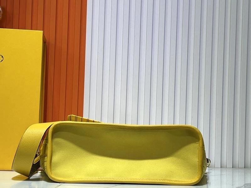 High accuracy Louis Vuitton Shopping Bags