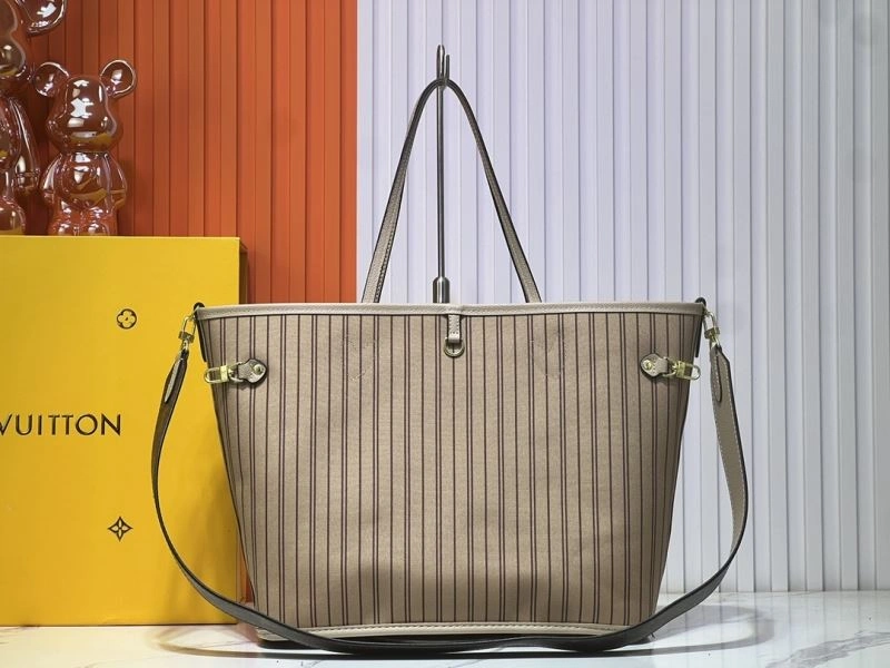 Top mirror Louis Vuitton Shopping Bags