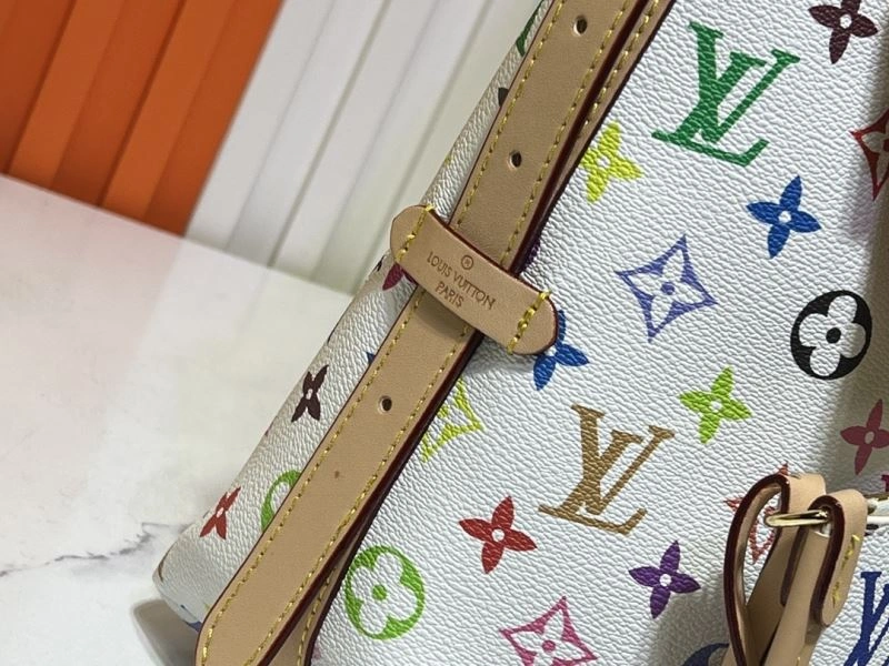 Bargain Louis Vuitton Shopping Bags