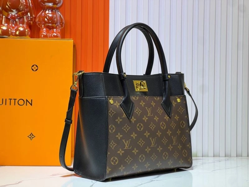 Low-cost Louis Vuitton Shopping Bags