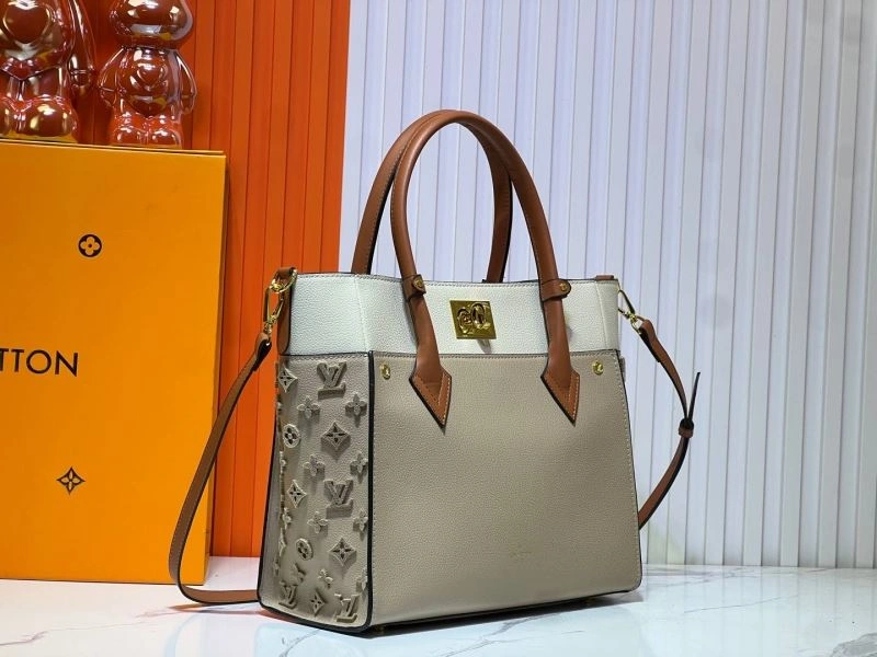 Low-cost Louis Vuitton Shopping Bags