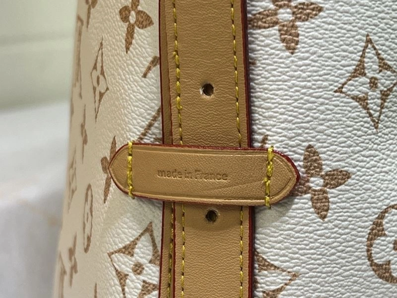 Cut-rate Louis Vuitton Shopping Bags