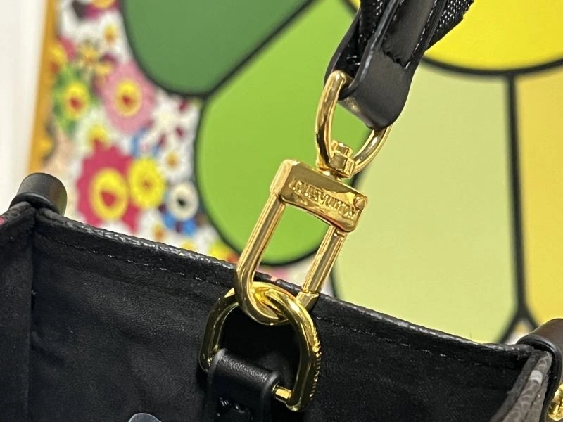 Low-cost Louis Vuitton Shopping Bags
