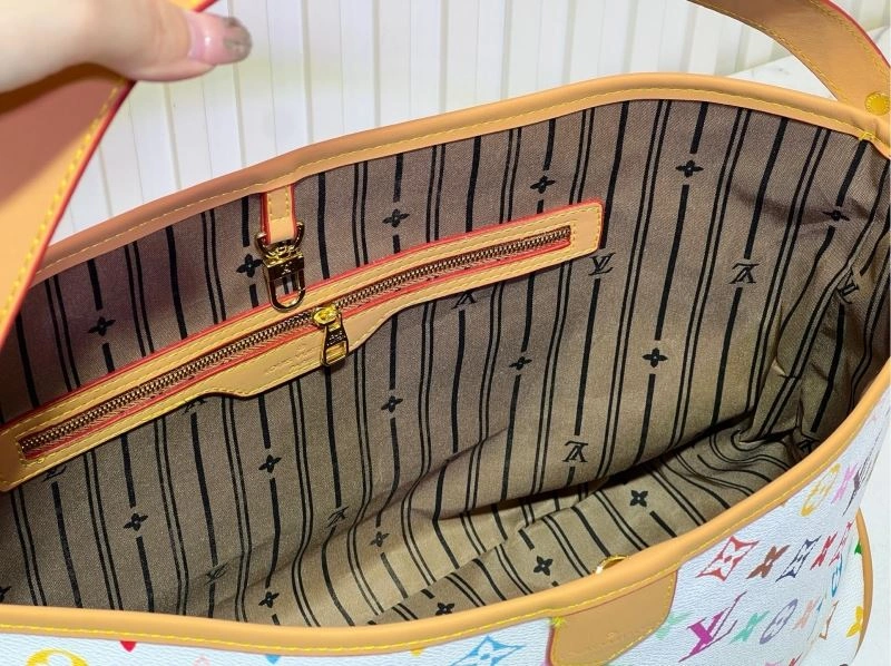 Affordable Louis Vuitton Shopping Bags