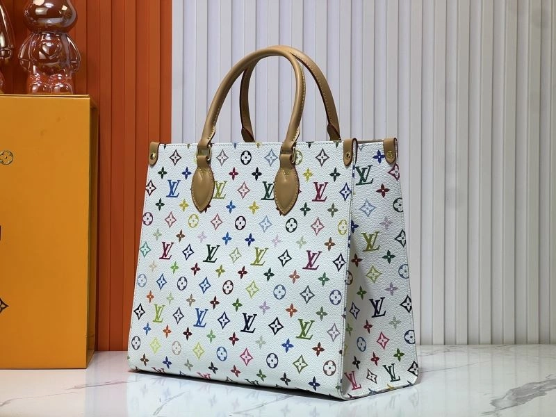Indistinguishable Louis Vuitton Shopping Bags