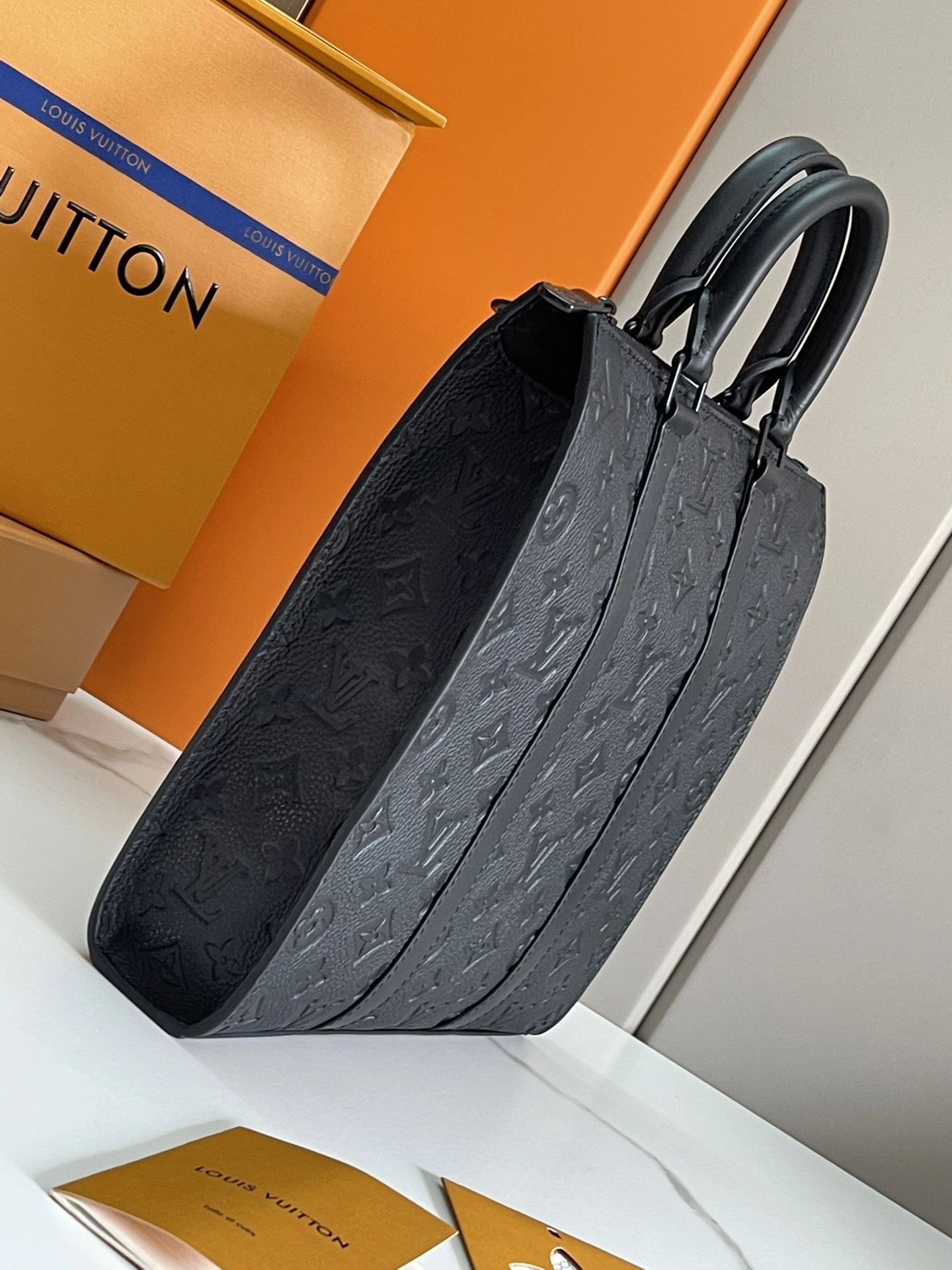 High fidelity Louis Vuitton Shopping Bags