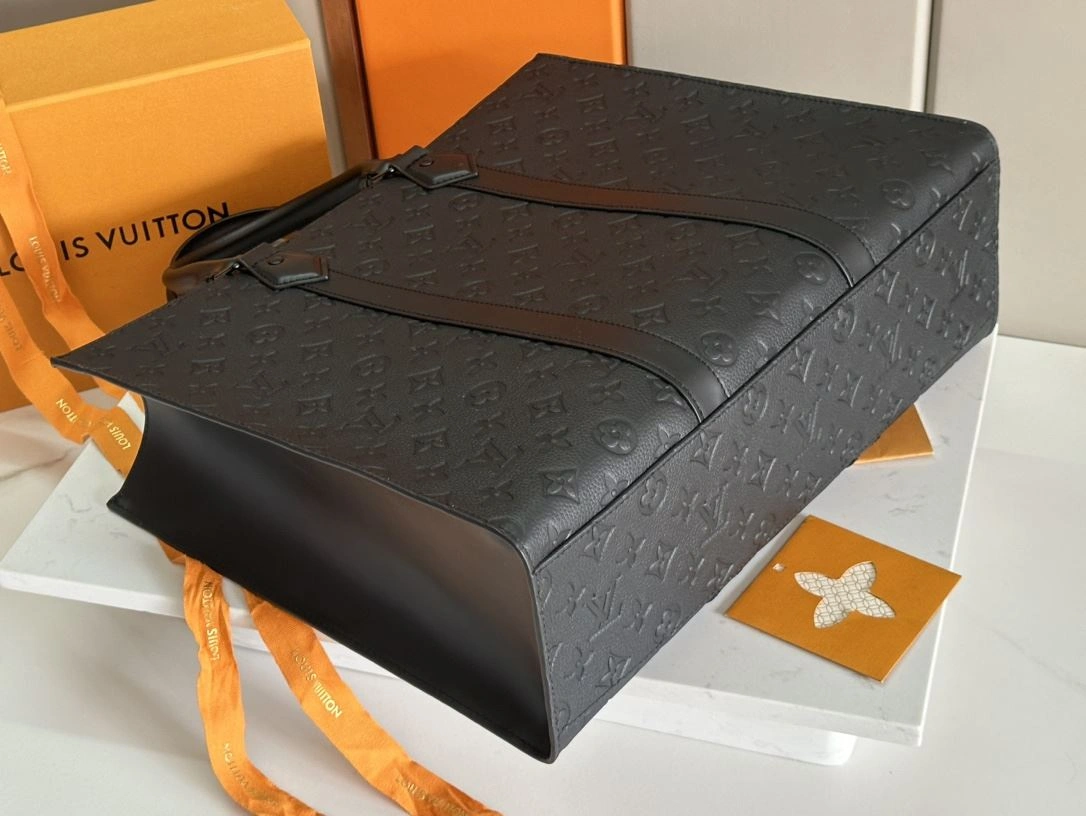 Mirror quality Louis Vuitton Shopping Bags