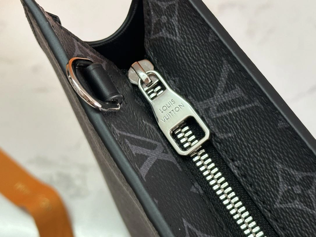 Top match Louis Vuitton Shopping Bags