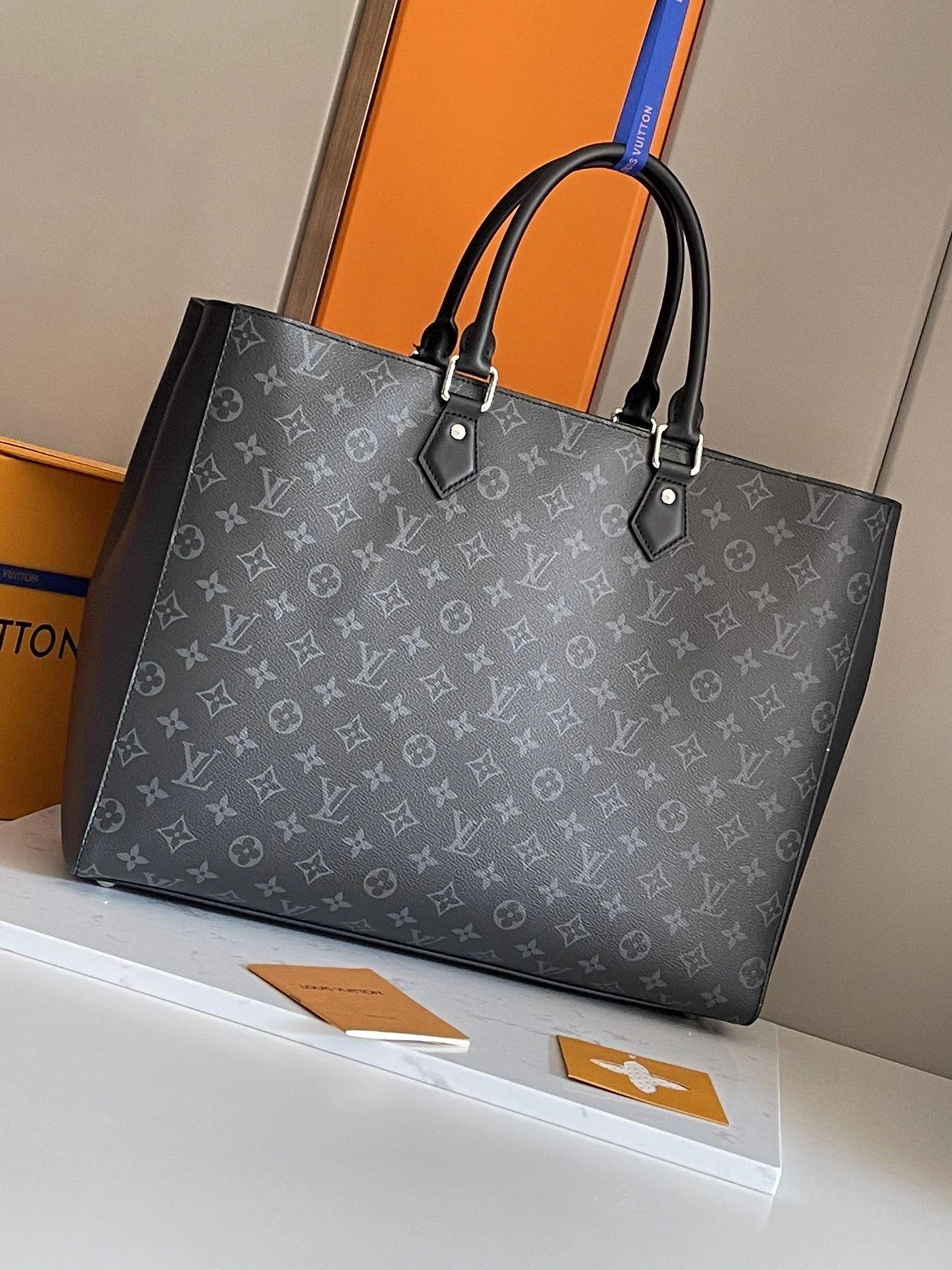 Mirror quality Louis Vuitton Shopping Bags