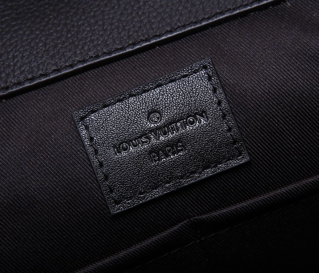 Bargain Louis Vuitton Shopping Bags