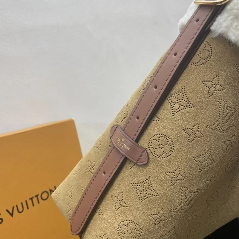 Exact replica Louis Vuitton Shopping Bags