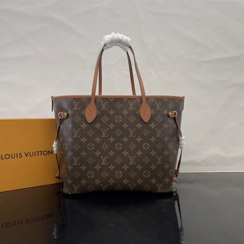 Indistinguishable Louis Vuitton Shopping Bags