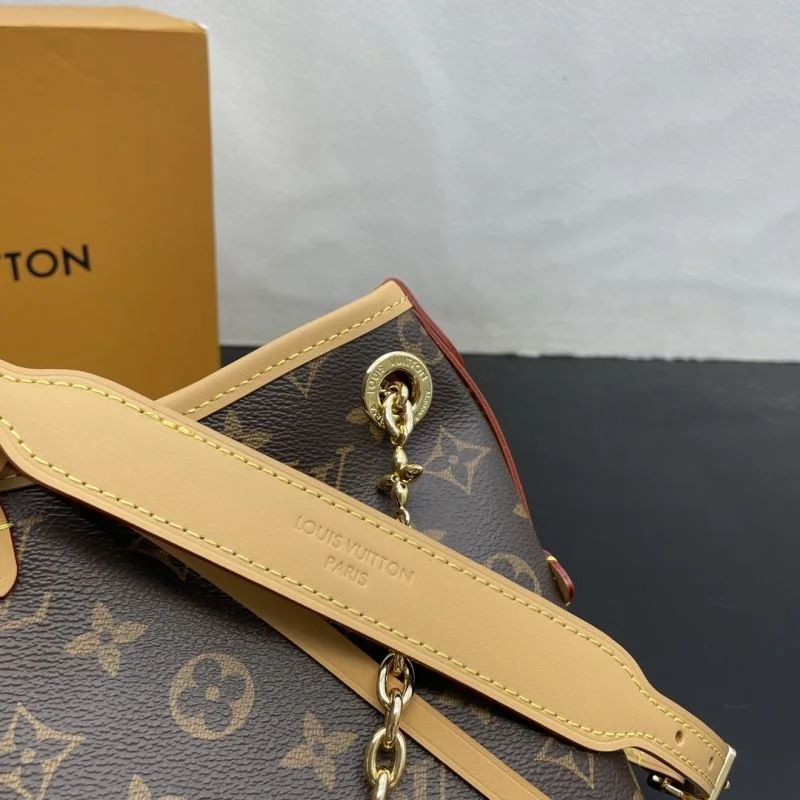 Perfect replica Louis Vuitton Shopping Bags