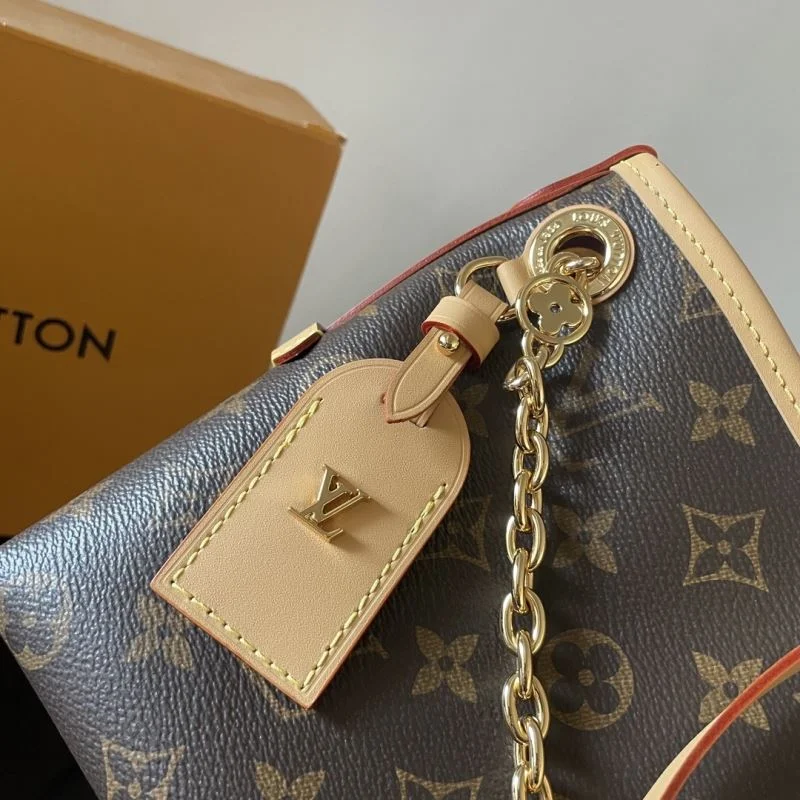 Exact replica Louis Vuitton Shopping Bags