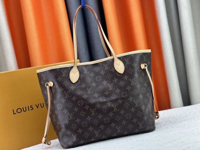 Reasonably priced Louis Vuitton Shopping Bags
