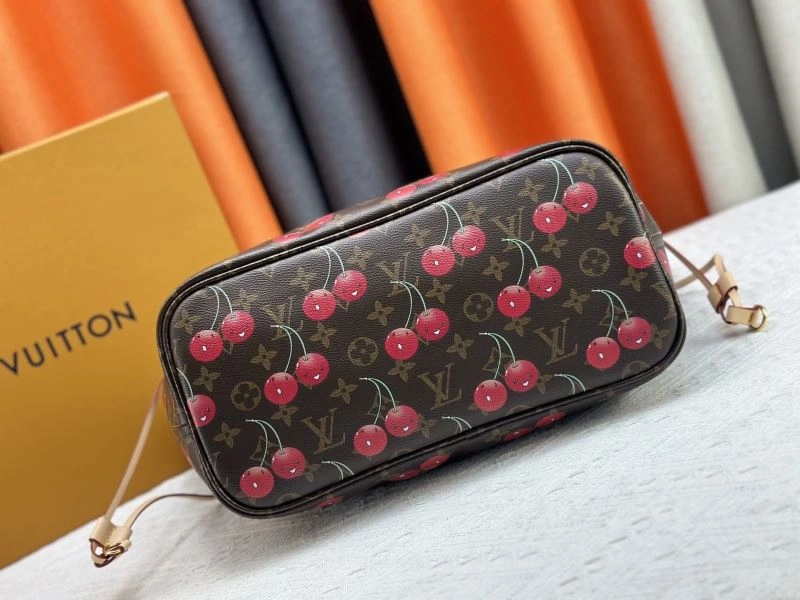 Accurate model Louis Vuitton Shopping Bags
