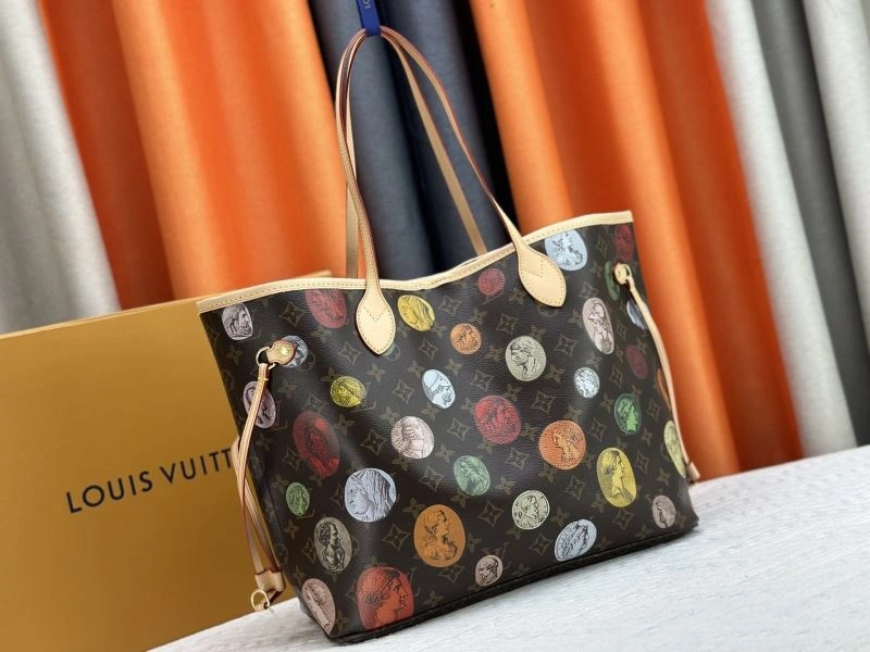 Top mirror Louis Vuitton Shopping Bags
