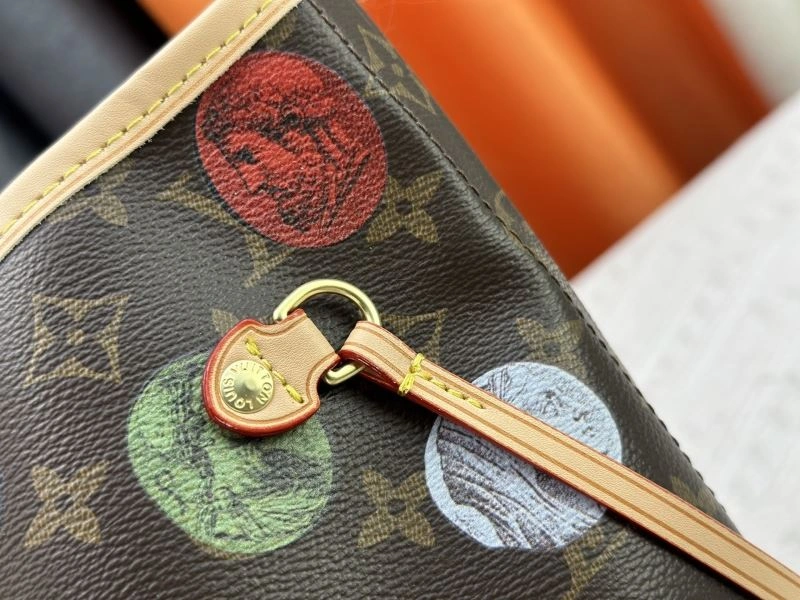 Top mirror Louis Vuitton Shopping Bags