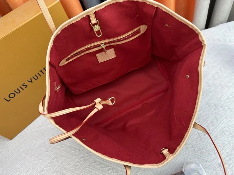 Top mirror Louis Vuitton Shopping Bags