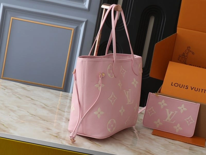 Accurate model Louis Vuitton Shopping Bags