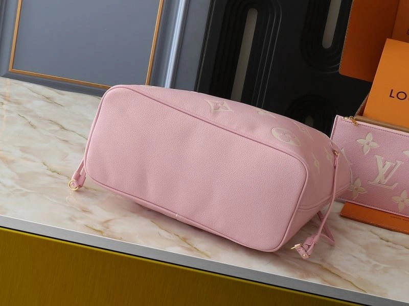 Accurate model Louis Vuitton Shopping Bags