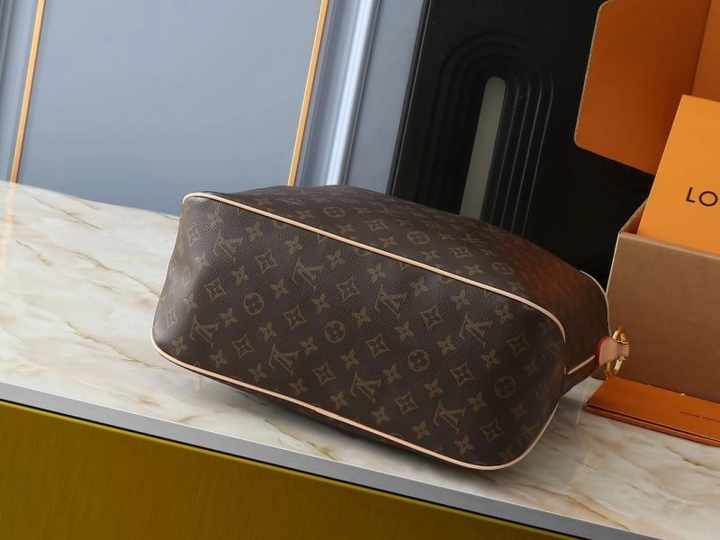 Value-priced Louis Vuitton Shopping Bags