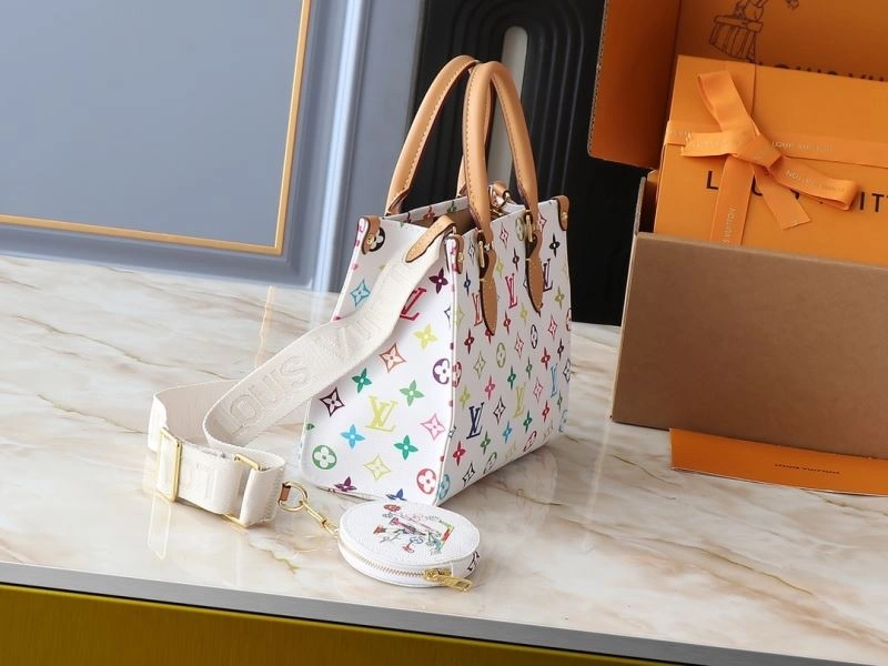 Accurate model Louis Vuitton Shopping Bags