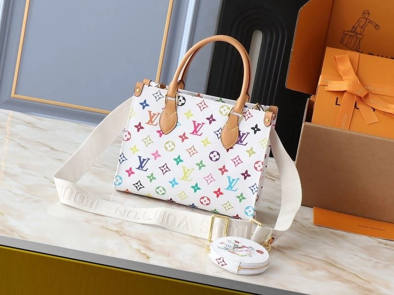 Accurate model Louis Vuitton Shopping Bags