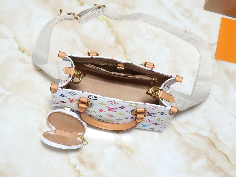 Accurate model Louis Vuitton Shopping Bags